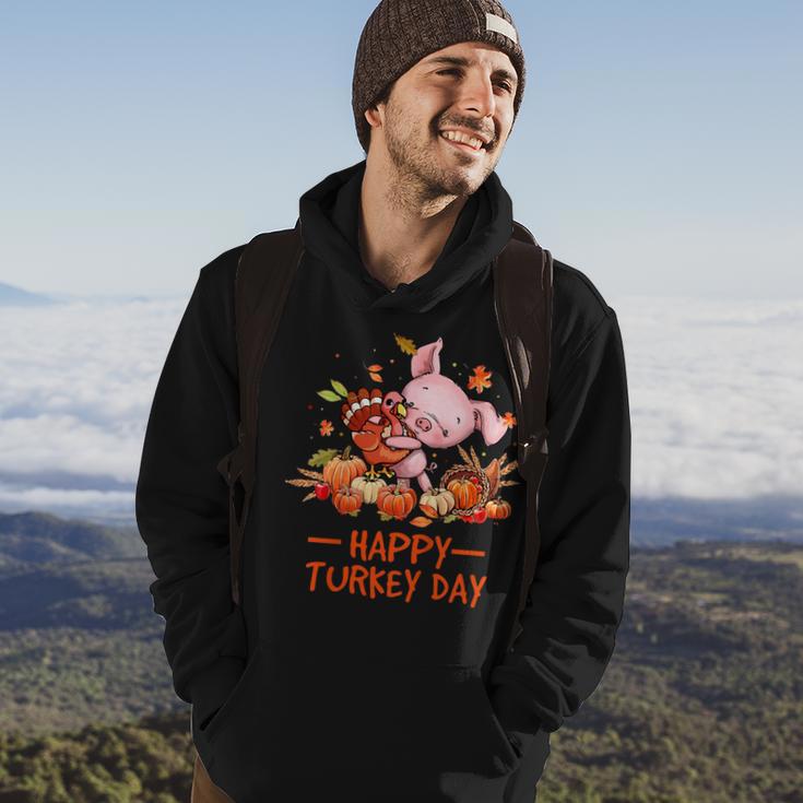 Cute Turkey Hug Pig Happy Thanksgiving Day Hoodie | Mazezy