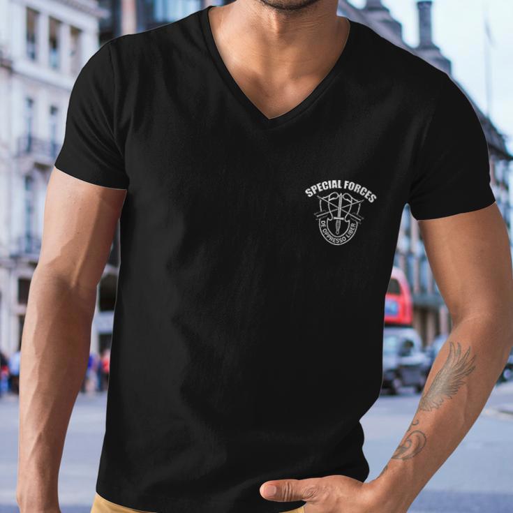 Special Forces Chest Crest Army Military De Oppresso Liber Men V-Neck ...