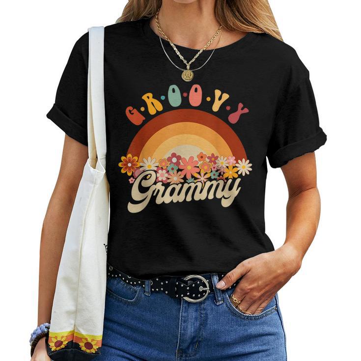 Groovy Grammy Retro Rainbow 70S Grandma Matching Family Women T-shirt ...