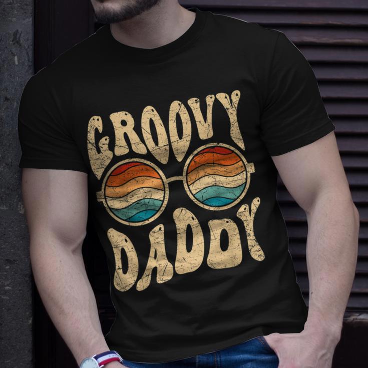 Mens Groovy Daddy 70S Aesthetic Nostalgia 1970S Retro Dad T-Shirt ...