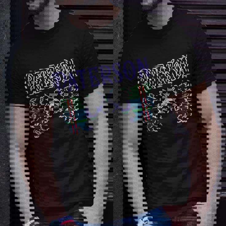 Paterson Scottish Clan Family Kilt Tartan Lion T-shirt - Seseable