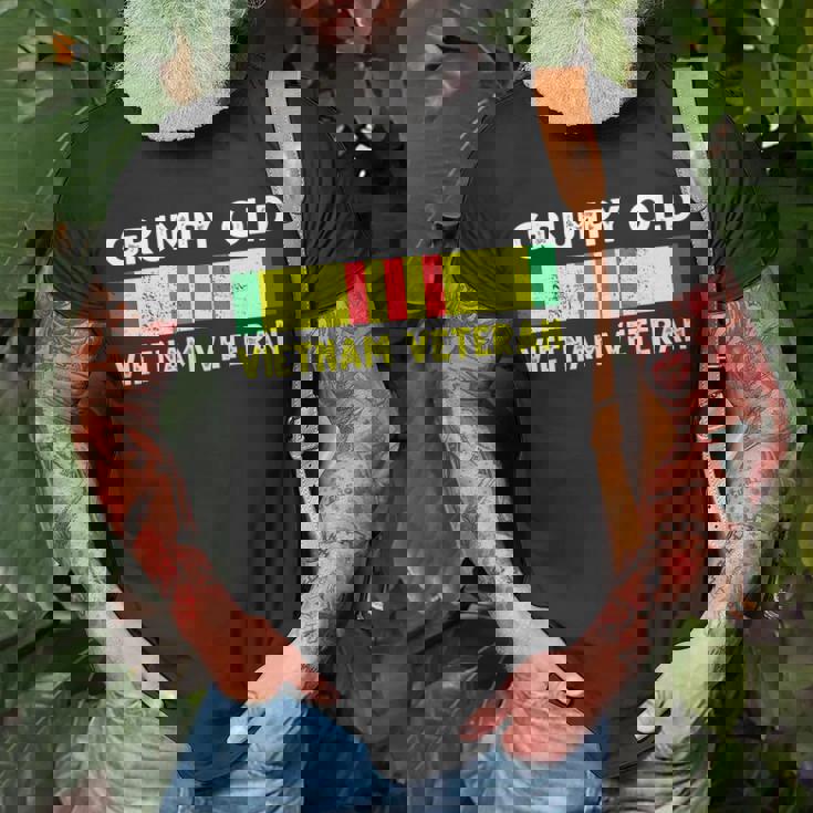 Grumpy Old Vietnam Veteran Vietnam Veteran Gift For Mens Unisex T-Shirt ...